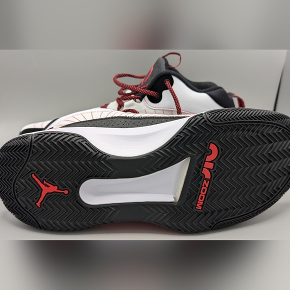 Jordan | Shoes | Nike Jordan Jumpman 22 White University Red Black ...
